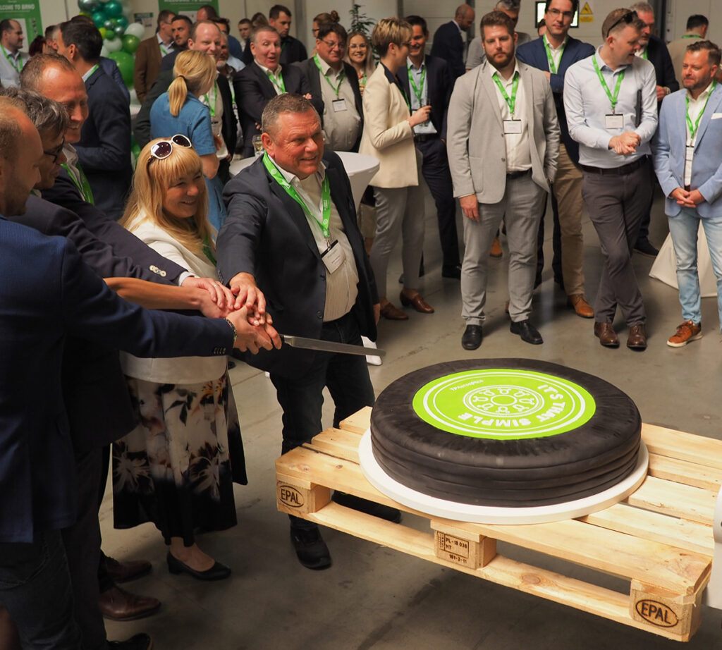 TP AEROSPACE CELEBRATES GRAND OPENING OF NEW CZECH SITE - TP Aerospace